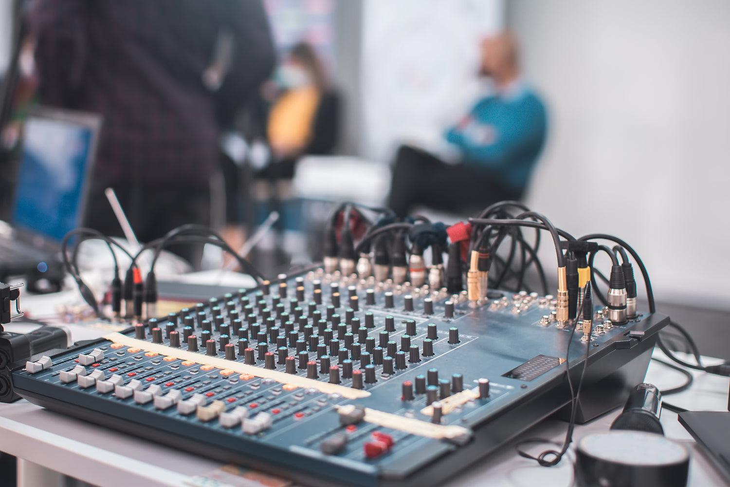 Stagehand Labor Broker – Mindwarp EPR Lighting Audio Event Productions